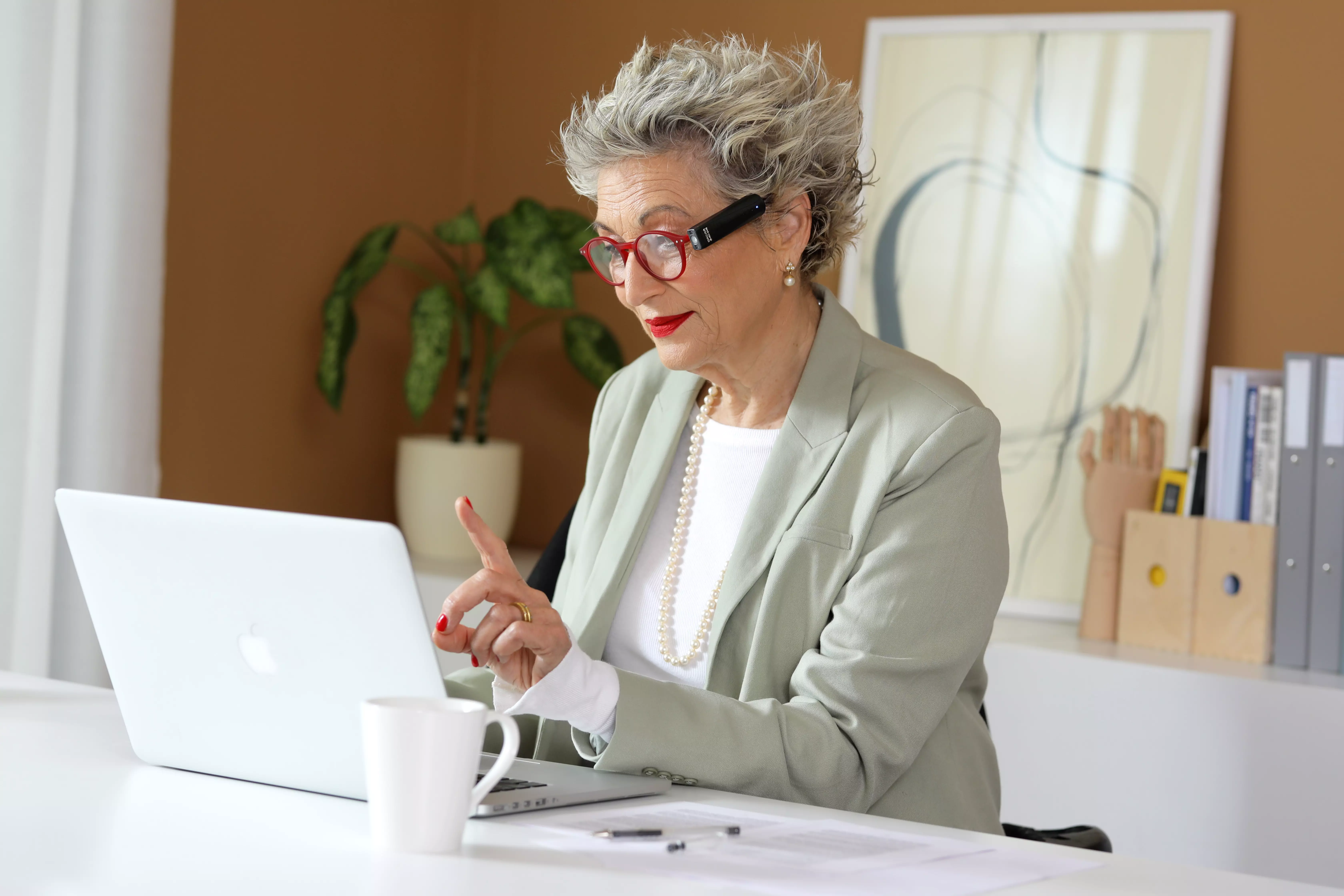 OrCam MyEye 3 Pro - Revolutionize Your Vision with Cutting-Edge AI ...